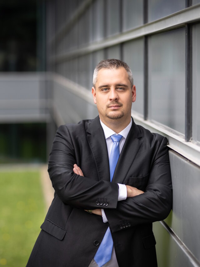 Vezetők – Szabályozott Tevékenységek Felügyelet Hatósága